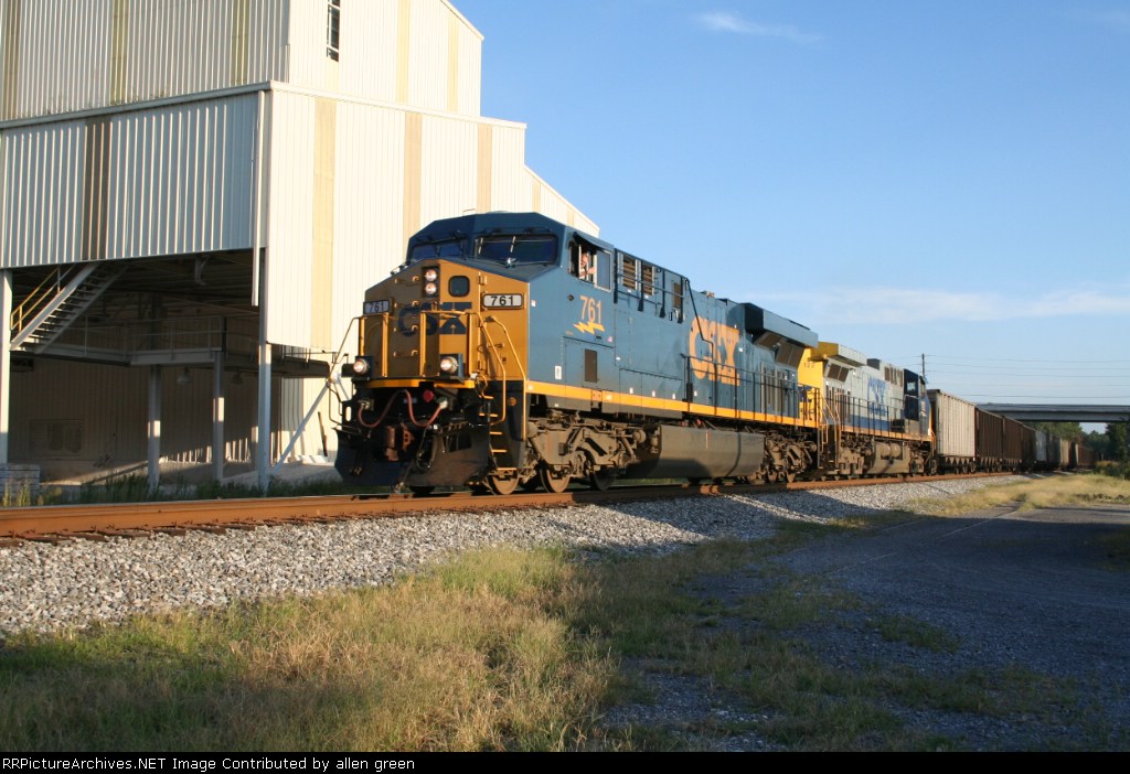 CSX 761 N270 NB